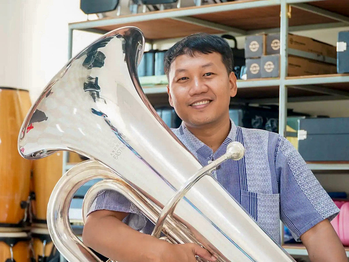 Temsantee Khankham - Playing For Change Foundation